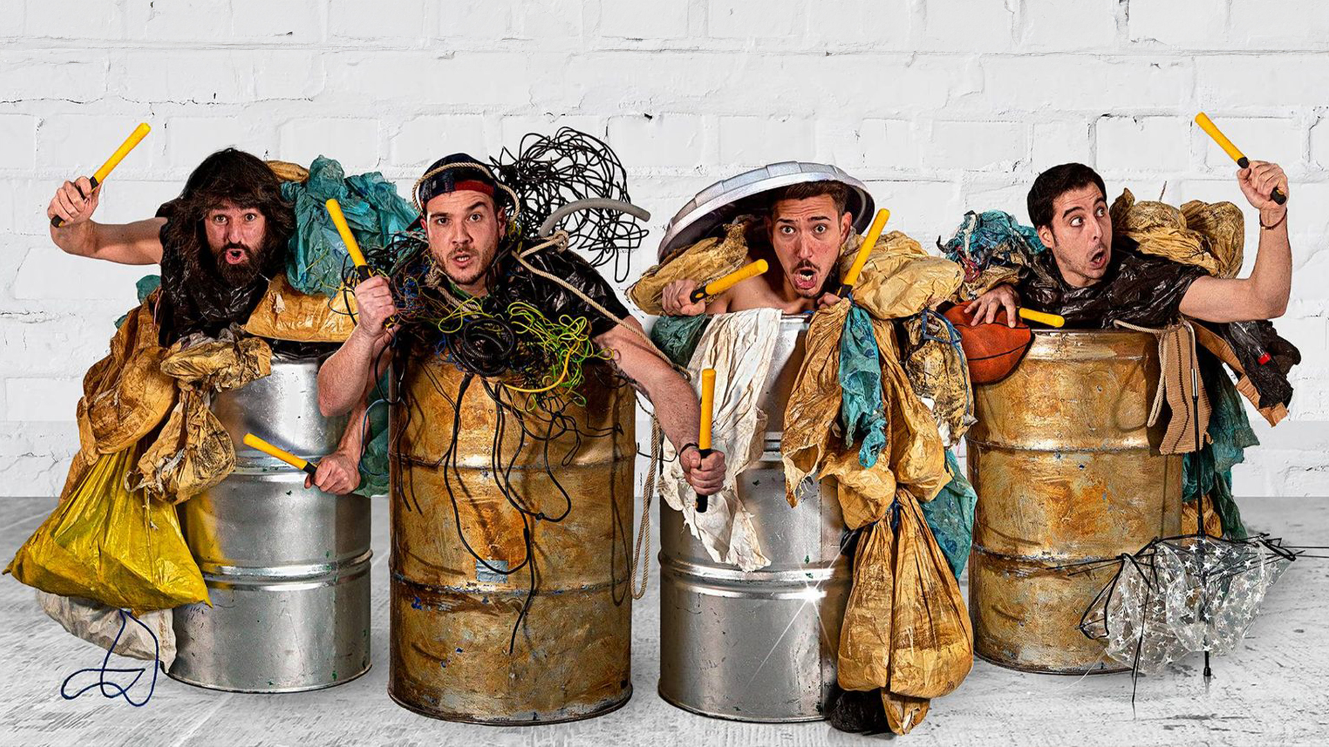 Award-winning Spanish theatre company Yllana and Toompak presents the ...